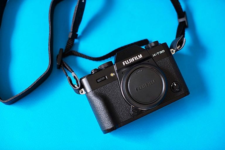 Choosing the Right Camera Model for a Photography Career