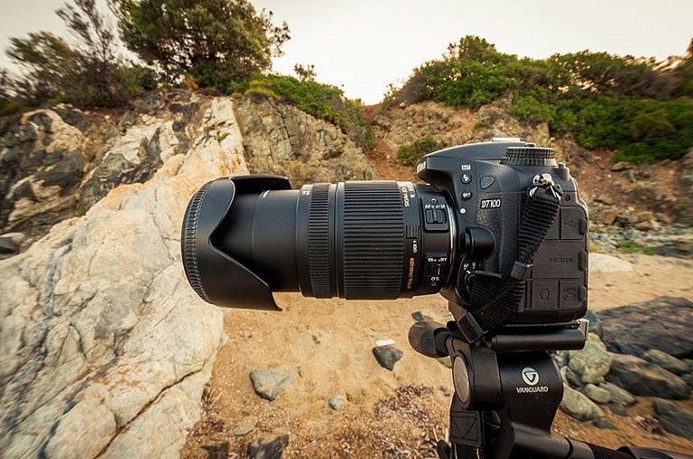Choosing the Right Camera Model for a Photography Career